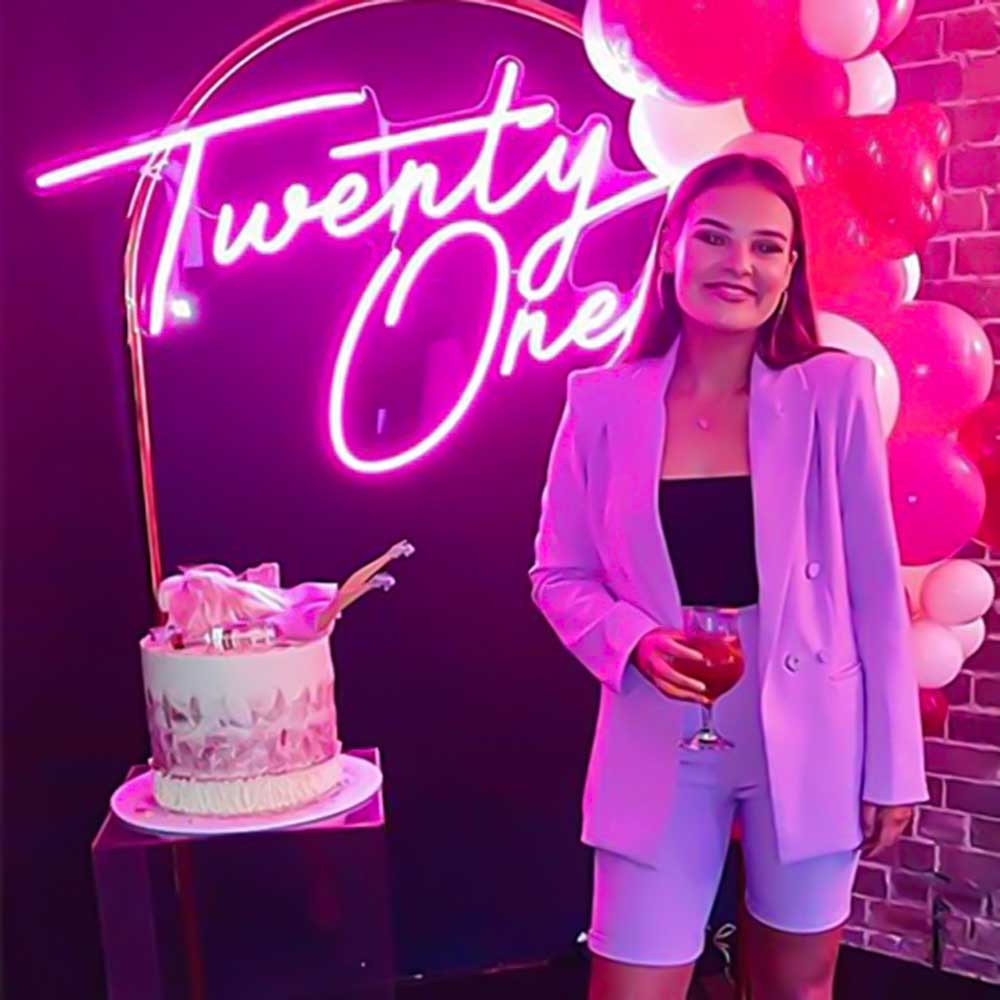 Twenty One Neon Sign – Candyneon